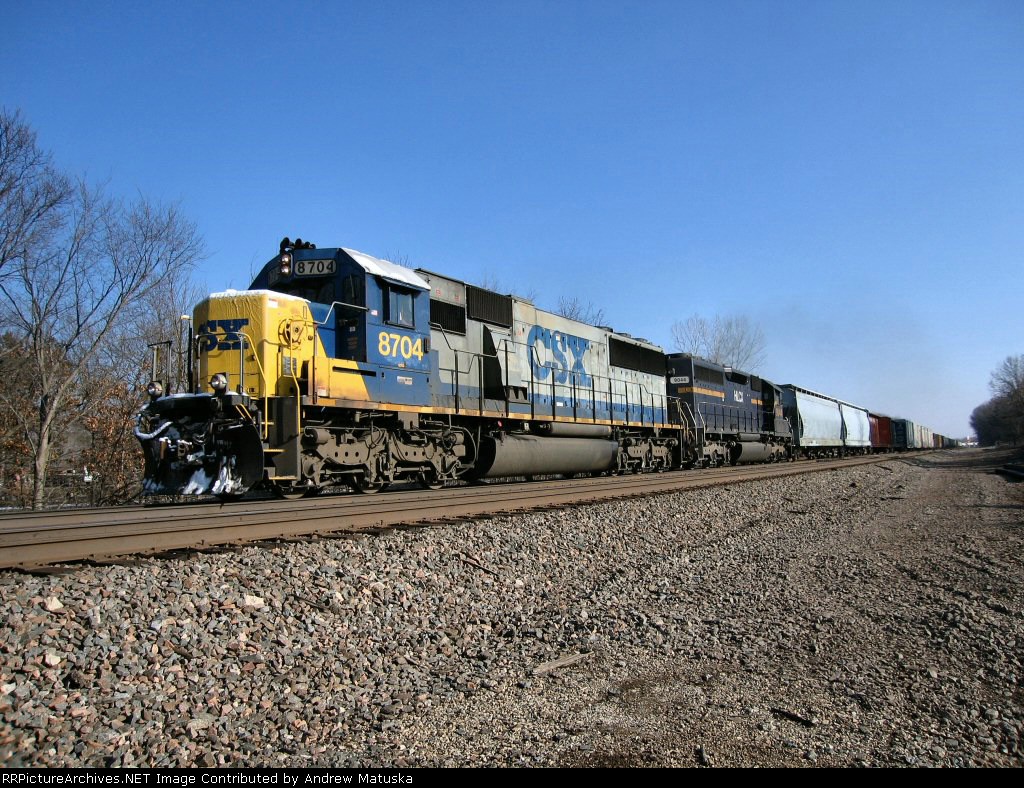 CSX 8704